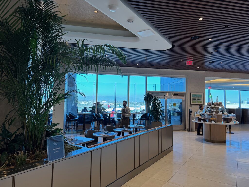 Delta One Lounge LAX Review 2025: Amenities & Experience