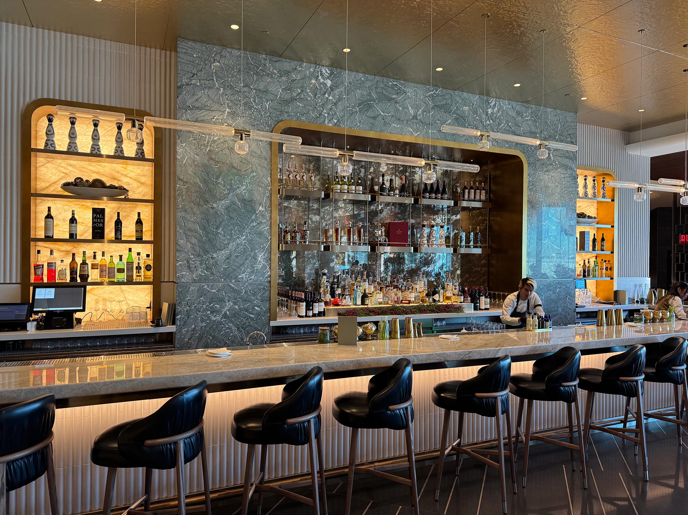 Delta One Lounge LAX Review 2025: Amenities & Experience