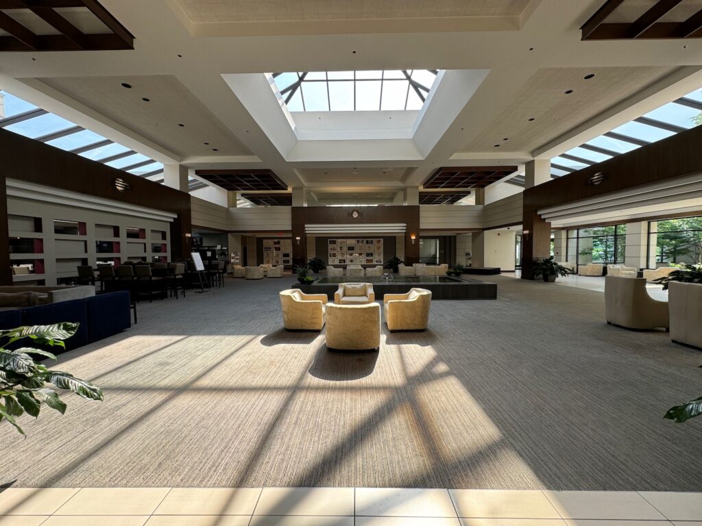 Review: Hyatt Regency Deerfield, Illinois - Live and Let's Fly