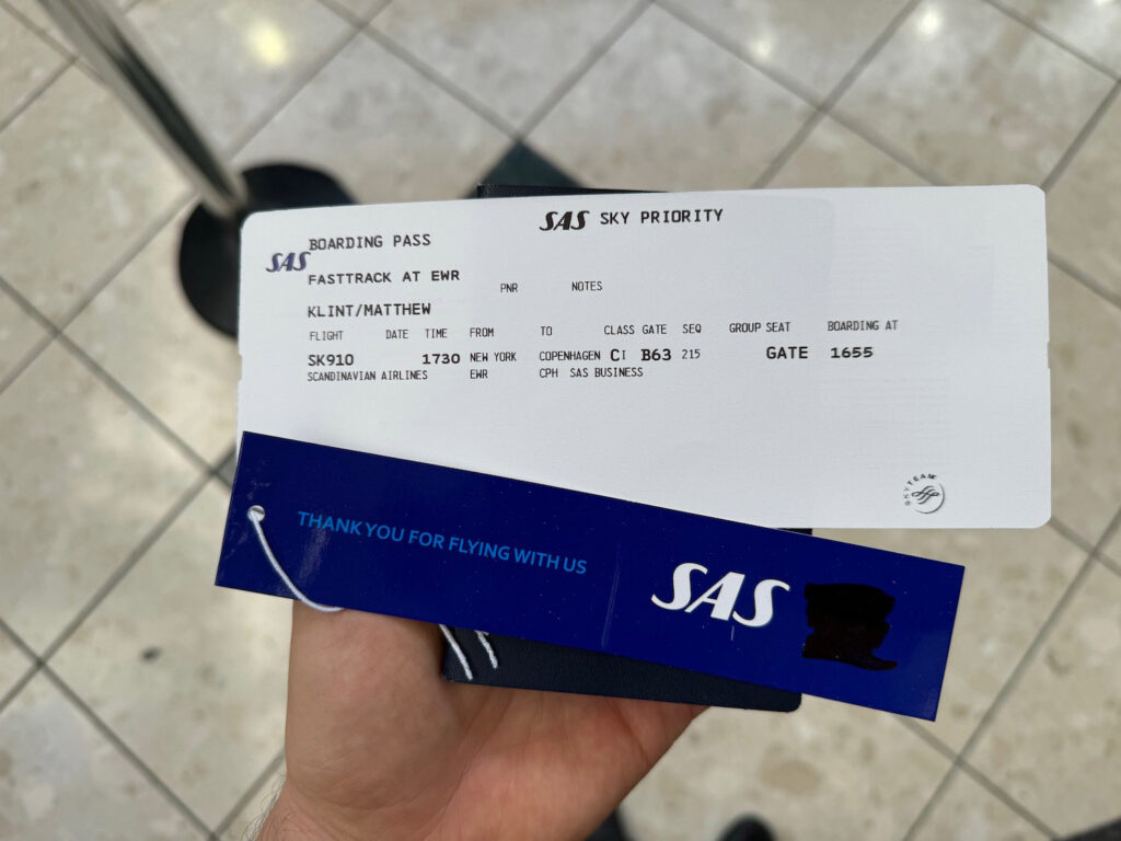 Review: SAS A330-300 Business Class - Live and Let's Fly