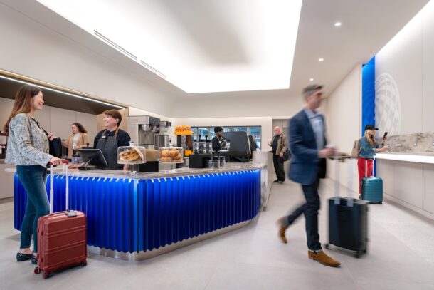 United Airlines' Popular Grab-And-Go "Club Fly Lounge" Expands To ...