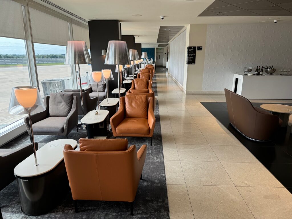 Qatar Airways London Lounge Review: LHR in 2025
