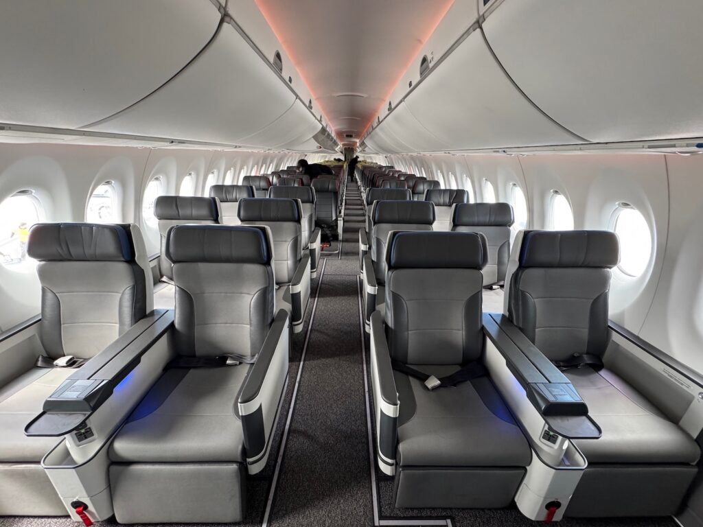 Review: Breeze Airways A220-300 Ascent Class Pittsburgh - Los Angeles - Live and Let's Fly