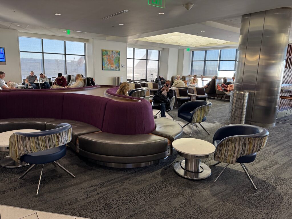 Review: Delta Sky Club Atlanta (ATL) – Concourse E - Live and Let's Fly