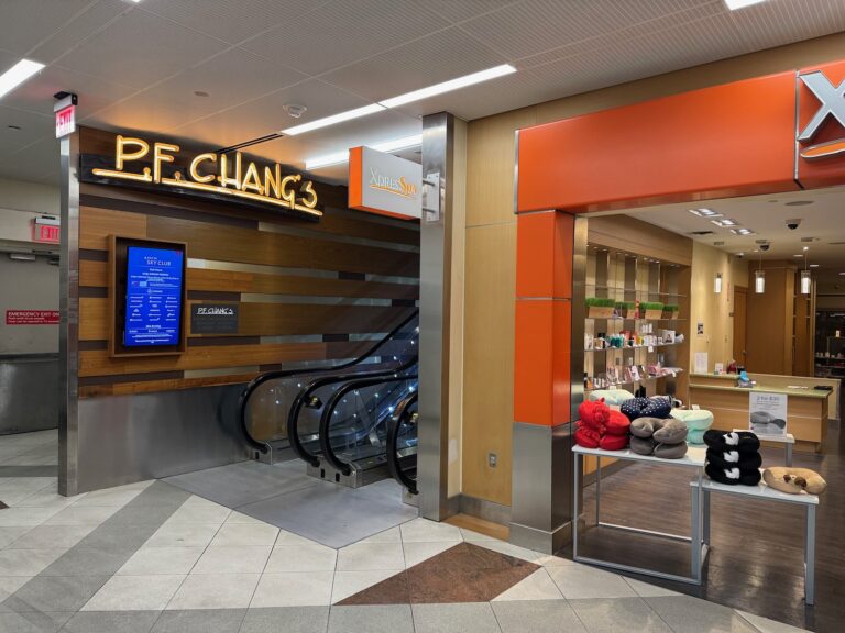 Review: Delta Sky Club Atlanta (ATL) - Concourse A - Live and Let's Fly