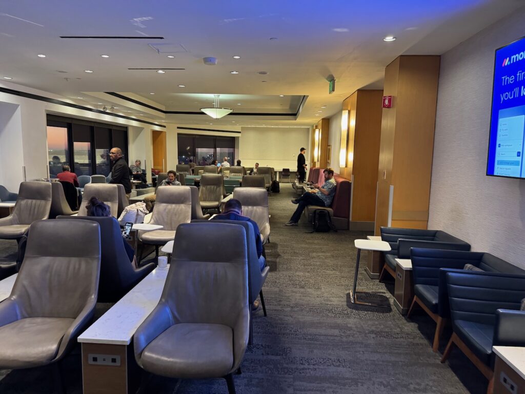 Review: Delta Sky Club Atlanta (ATL) - Concourse A - Live and Let's Fly