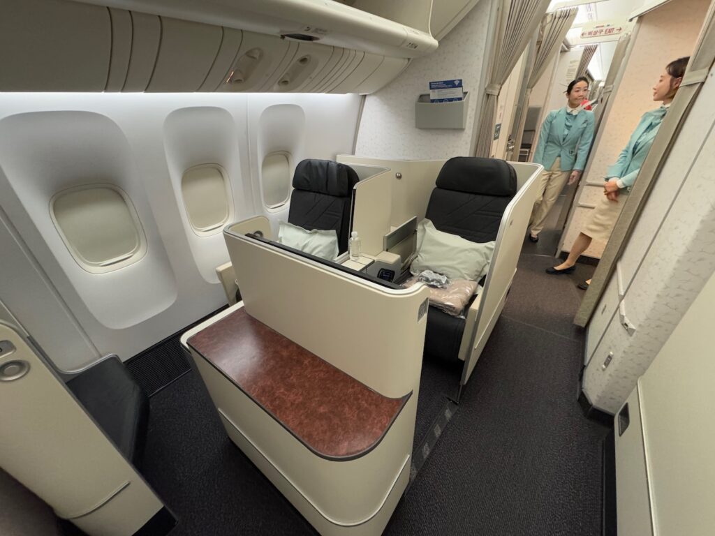 Review: Korean Air 777-300ER Prestige Business Class - Live and Let's Fly