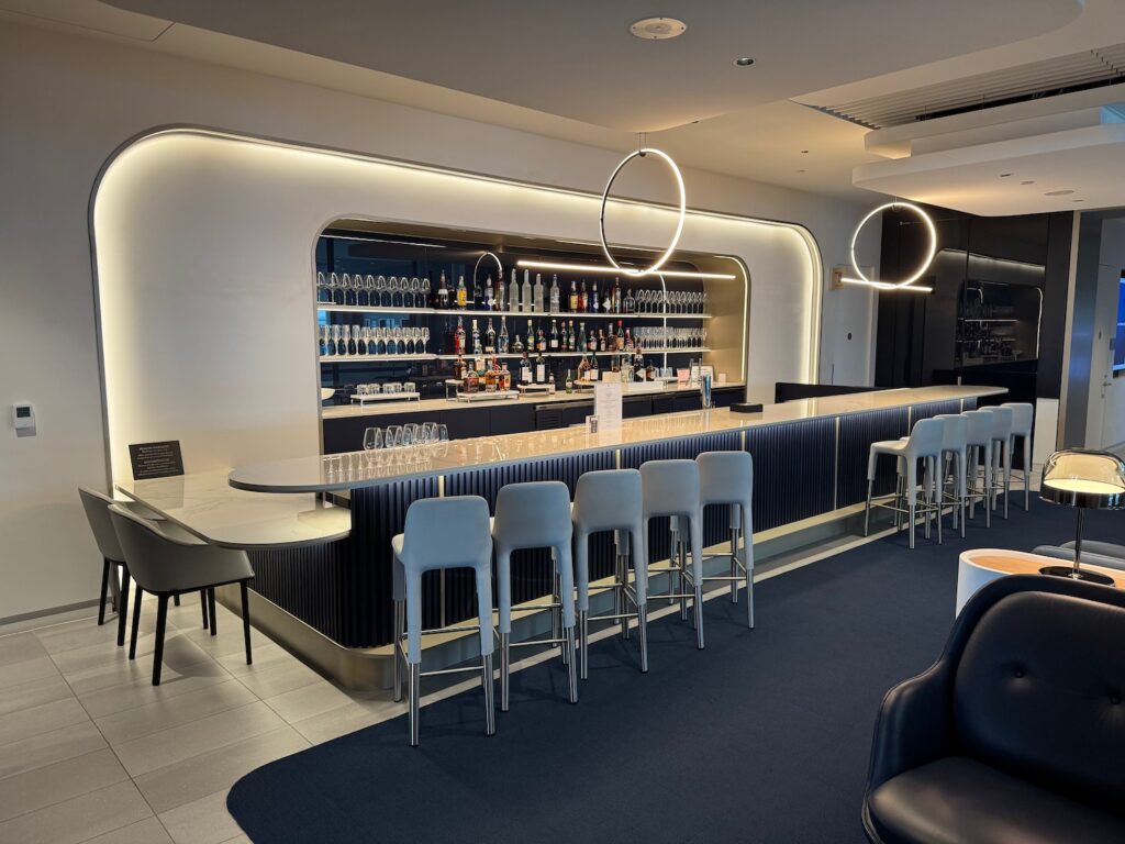 Review: Air France Lounge Los Angeles (LAX) - A Delightful Experience ...
