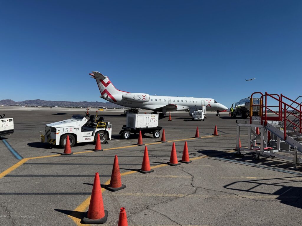 JSX Review: Semi-Private E145 Flight From Las Vegas To Burbank - Live ...