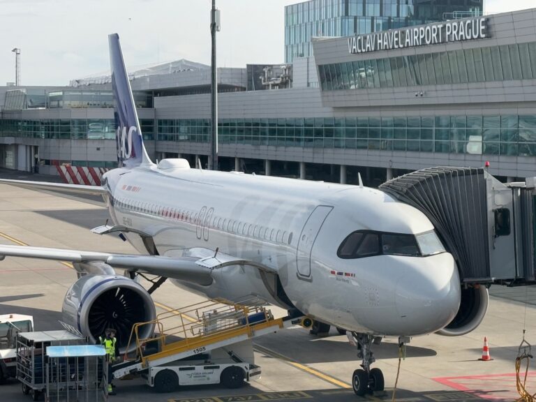 Review: SAS A320neo Premium Class Copenhagen - Prague - Live and Let's Fly