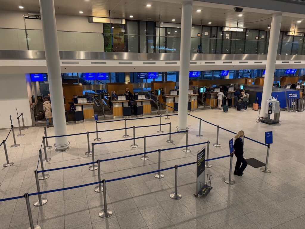 Review: SAS A320neo Premium Class Copenhagen - Prague - Live and Let's Fly