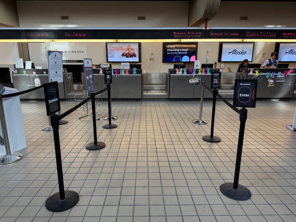 Review: Breeze Airways A220-300 Ascent Class Pittsburgh - Los Angeles ...