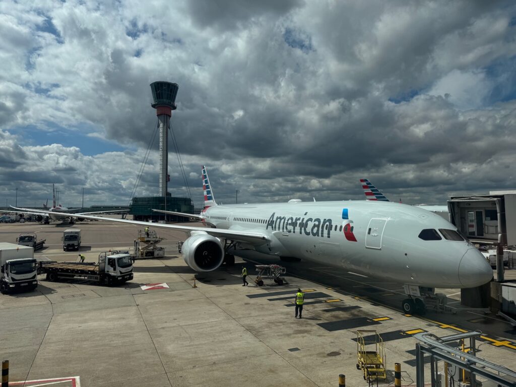 Review: American Airlines' New "78P" Business Class (Chicago - London ...