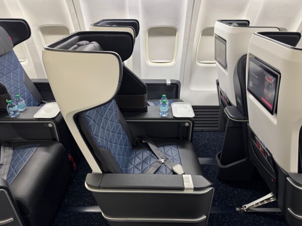 Delta Boeing 737 800 First Class