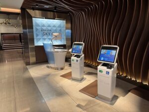 Review: Delta One Lounge Seattle (SEA) - Live and Let's Fly