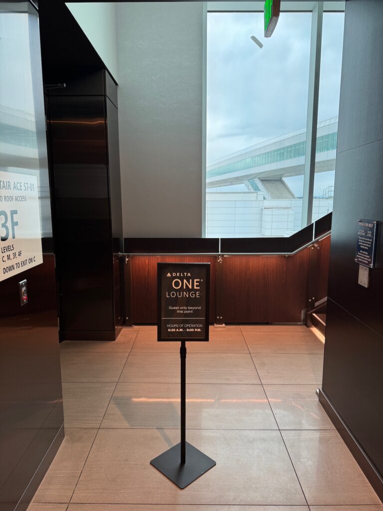 Review: Delta One Lounge Seattle (SEA) - Live and Let's Fly