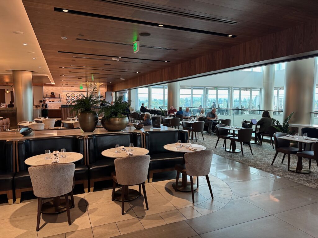 Review: Delta One Lounge Seattle (SEA) - Live and Let's Fly
