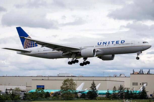 United’s Oldest 777 Returns To Boeing, Fueling 777X Speculation - Live ...